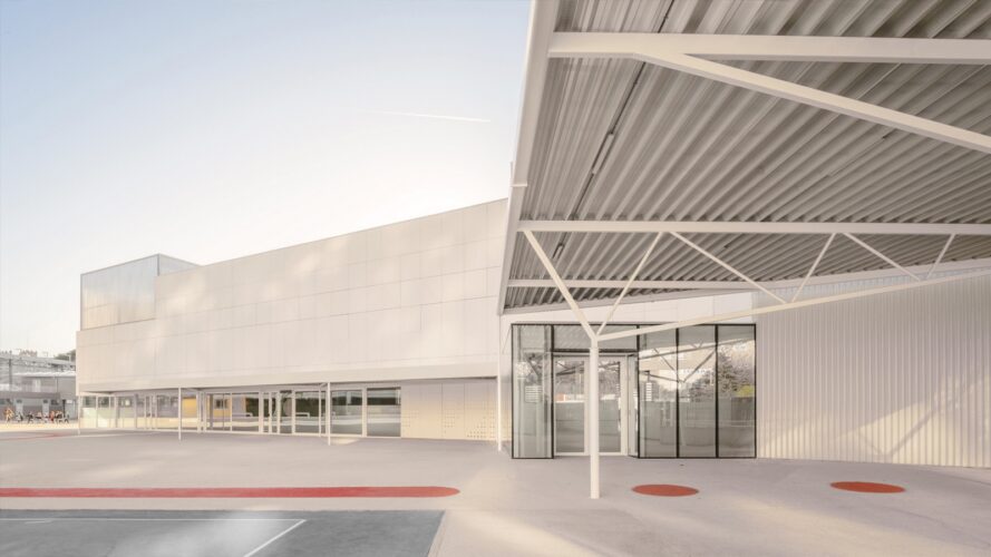 Multisport Pavilion: Blending Architecture with Nature - Home Intero